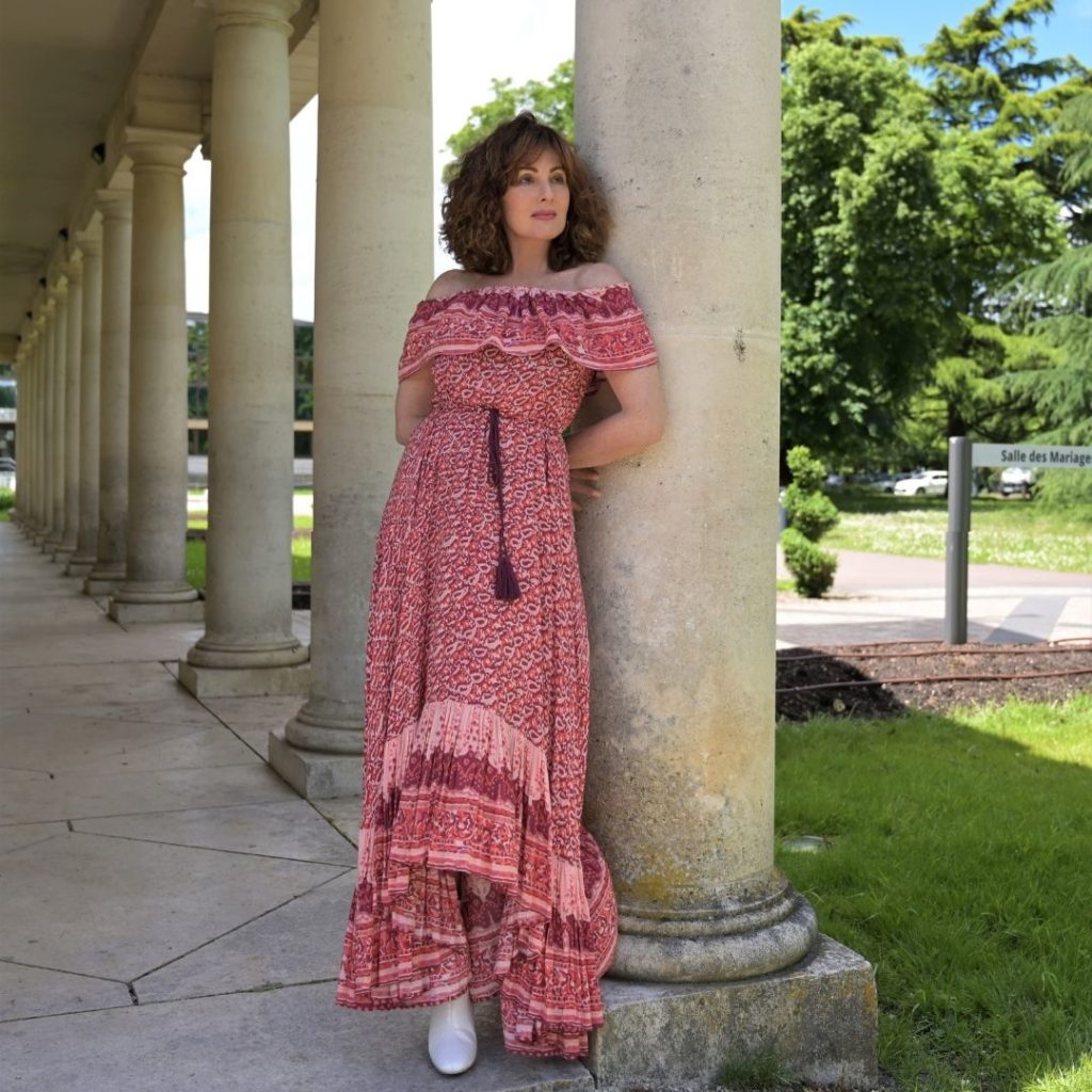 Comment porter la robe gypsy cet été pour une belle allure